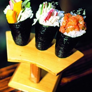 Aprenda a receita de temaki califórnia - Made in Japan